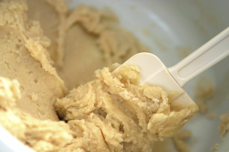 How to Restore Dry Cookie Dough